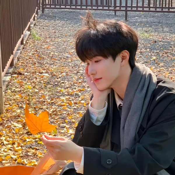 1v1 聊天-𝓨𝓸.全民男友小小JAPAN-PlayOne陪玩